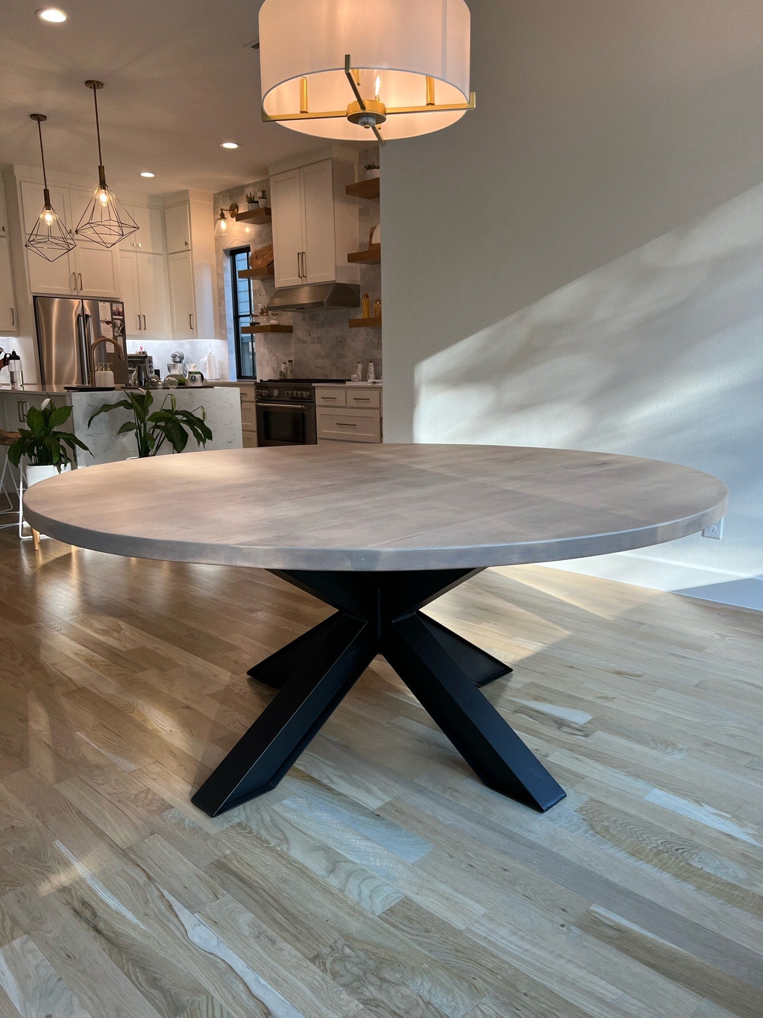 72" Modern Round Dining Table – The Woodhills by David V.