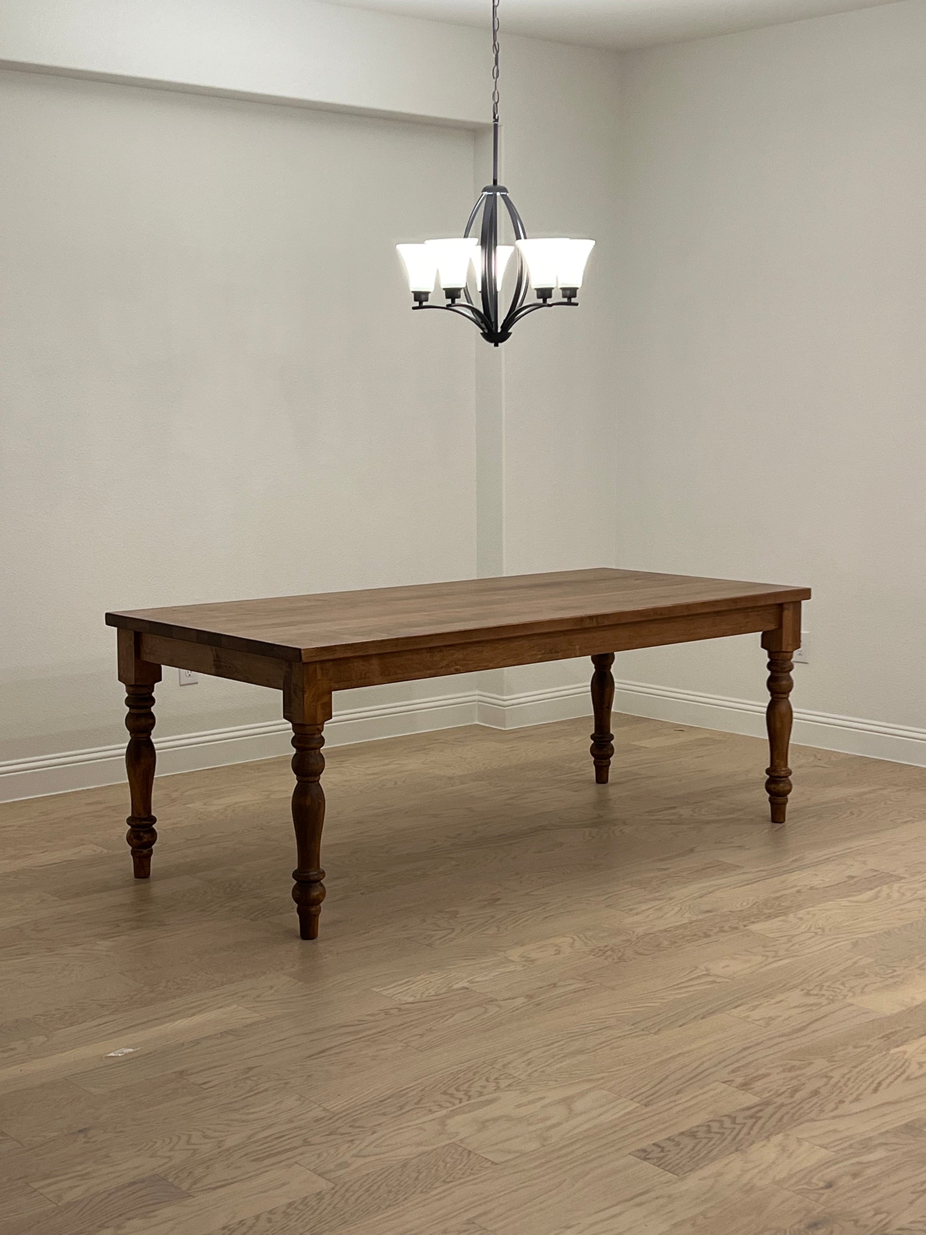Farmhouse Turned Leg Dining Table – The Woodhills by David V.