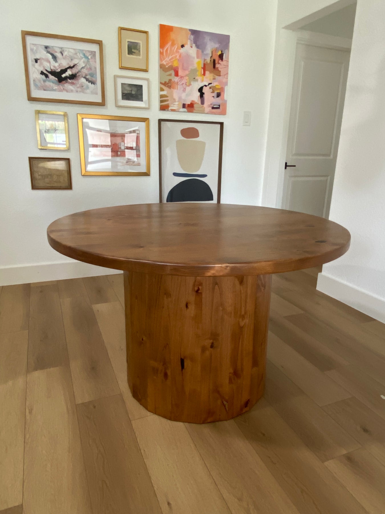Cylinder Round Dining Table – The Woodhills by David V.
